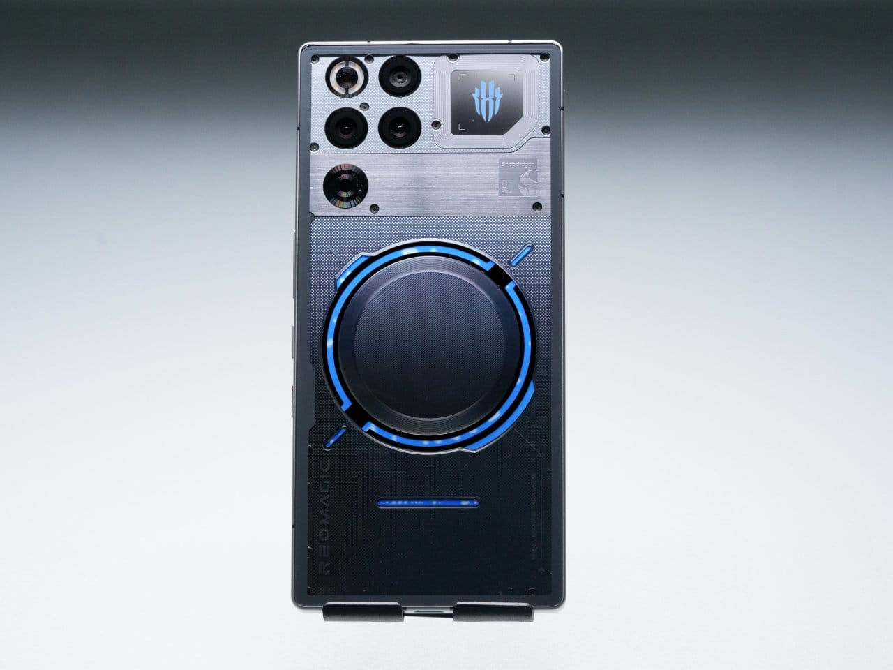 REDMAGIC 11 Pro: The First Gaming Phone with Visible Coolant Flow ...